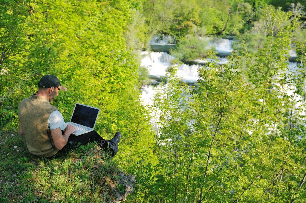 Man outdoor laptop — Stock Photo © .shock #5376772
