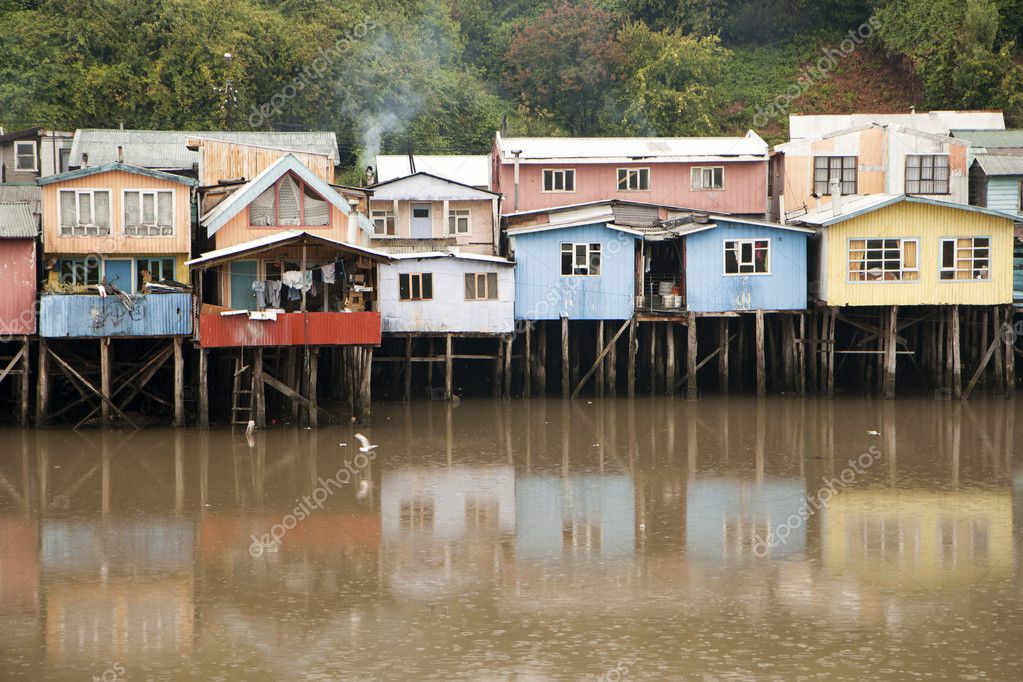 casas de palafita — Fotografias de Stock © skopal #5082016