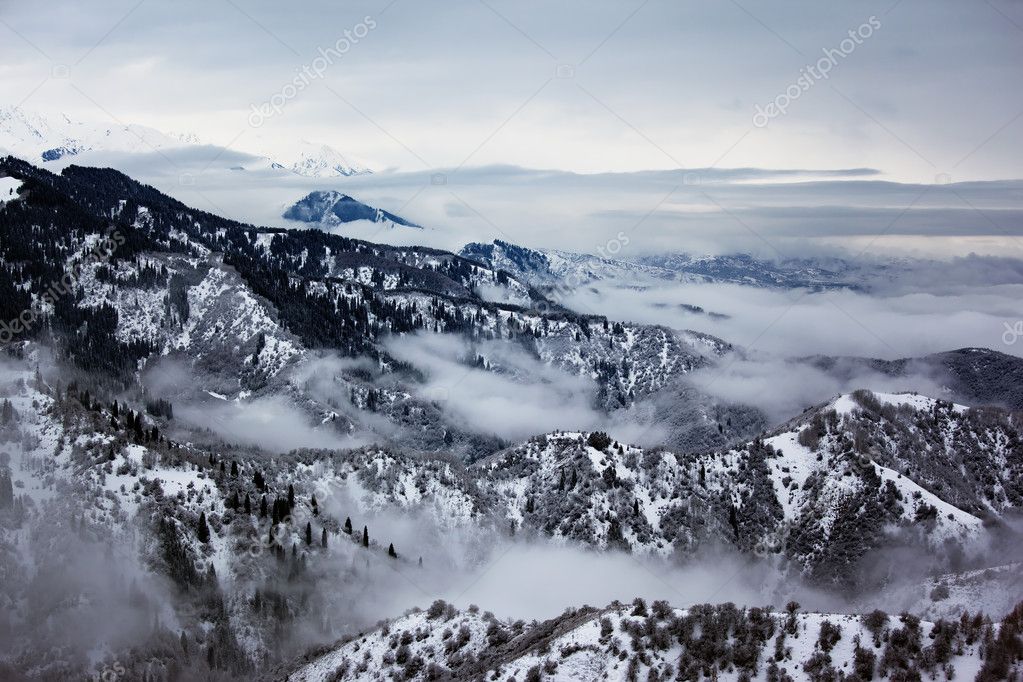 Overcast and winter mountain Stock Photo by ©Petrichuk 4156059