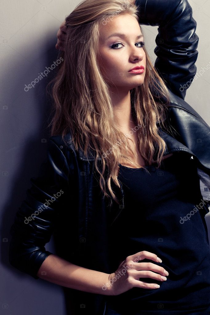 Closeup Beautiful Blonde Woman Portrait Rock Style — Stock Photo ...