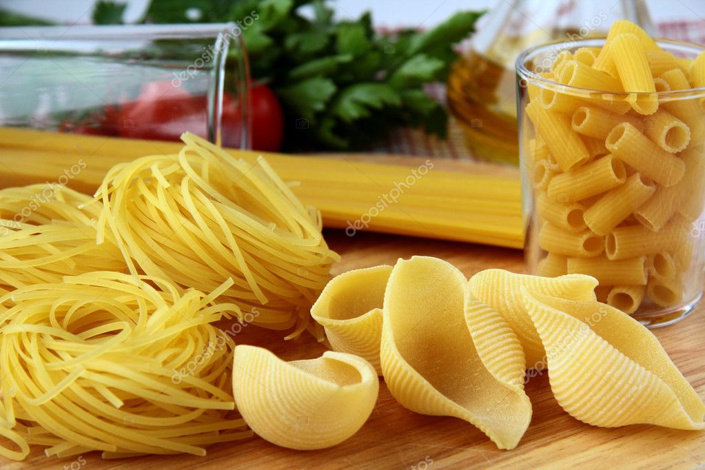 Different varieties of Italian pasta Stock Photo by ©Dream79 4404225