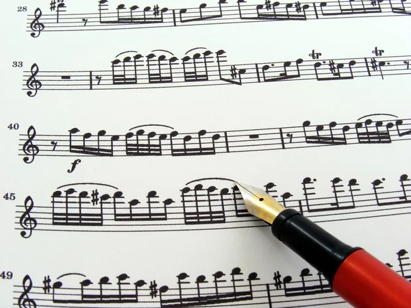 Sheet music with fountain pen - Stock Image - Everypixel