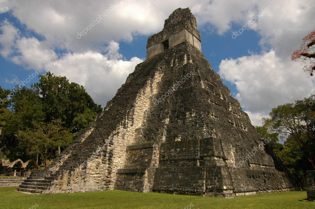 Mayan temple, Tikal — Stock Photo © steve100 #4674815